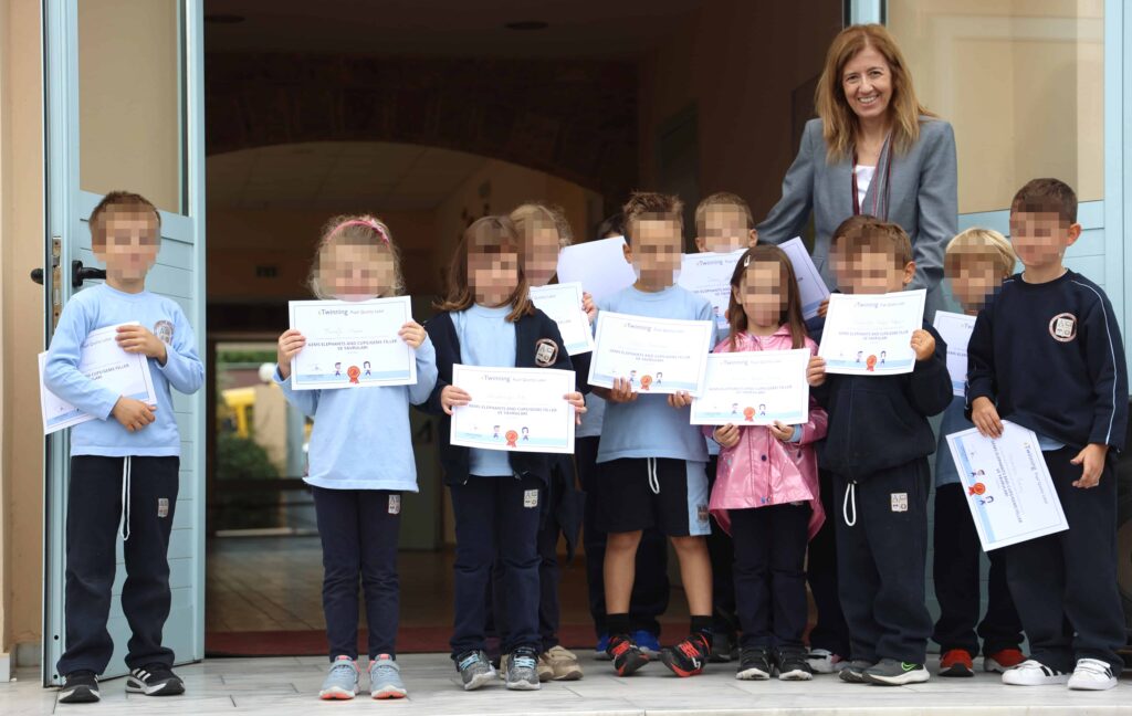 Βράβευση μαθητών με Ετικέτα Ποιότητας για τη συμμετοχή τους σε ...