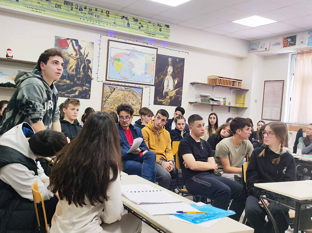 Οι μαθητές της Β’ Λυκείου προσεγγίζουν τη «Φόνισσα» του Αλέξανδρου ...